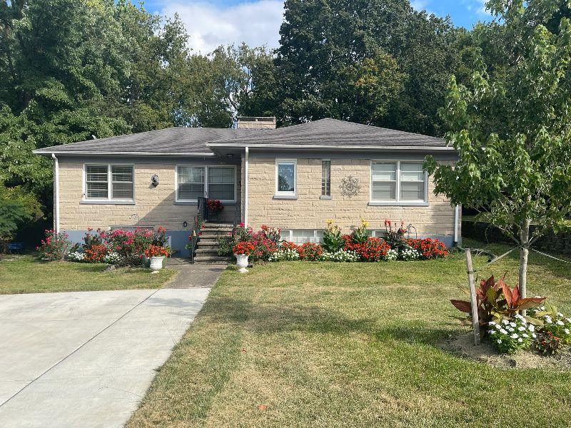 A Room At Anderson Manor | Furnished Finder