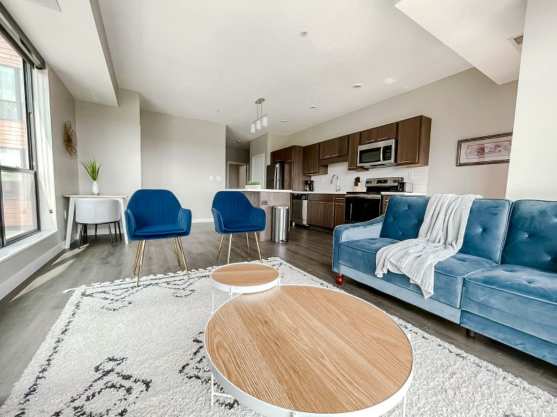Elegant 1BD/1BA + Rooftop Balcony - Downtown Des Moines | Furnished Finder