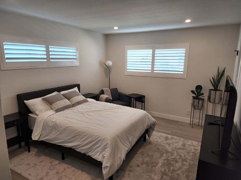 Newly Remodeled Master Bedroom With Separate Entrance Furnished Finder
