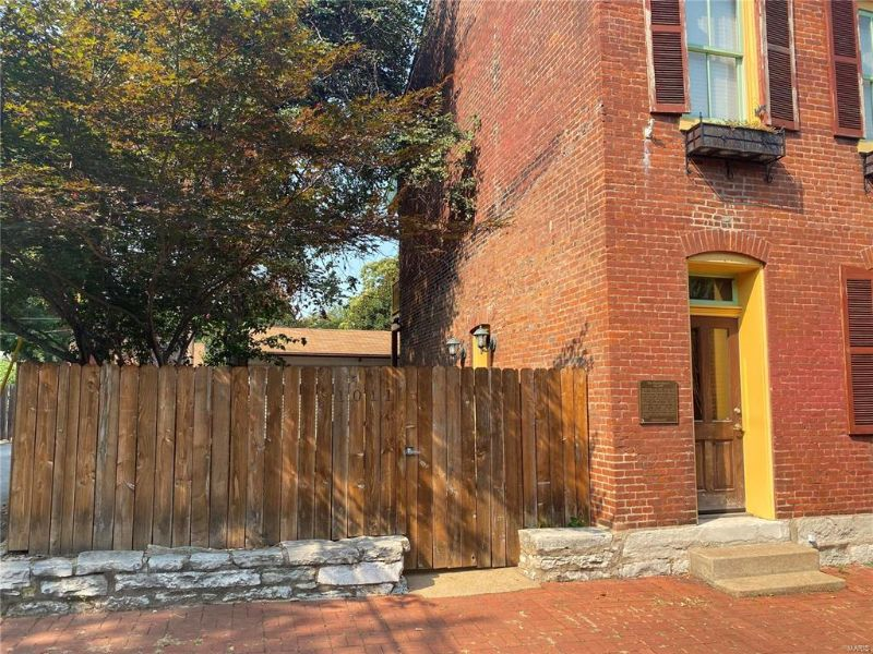 Gorgeous Soulard house with 2 car garage | Furnished Finder