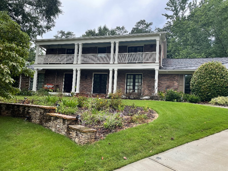 Upper Unit Sandy Springs/ Pill Hill/ Buckhead hom