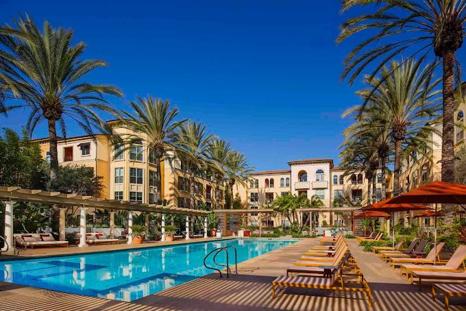 Modern and Luxury 2BD/3BA Townhome- BEST UNIT IN COMPLEX!! | Furnished ...