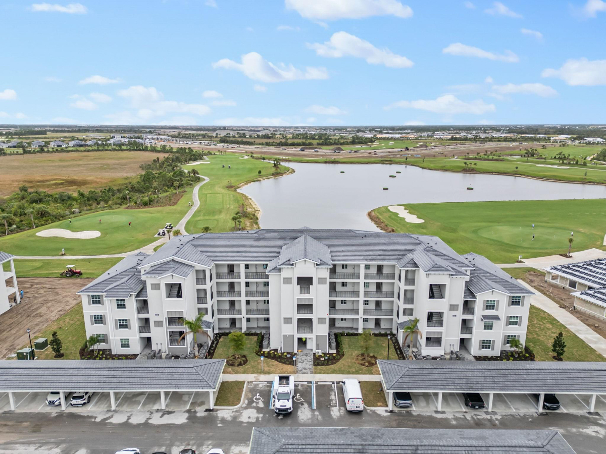 Brand new condo Wellen Park Country Club | Furnished Finder