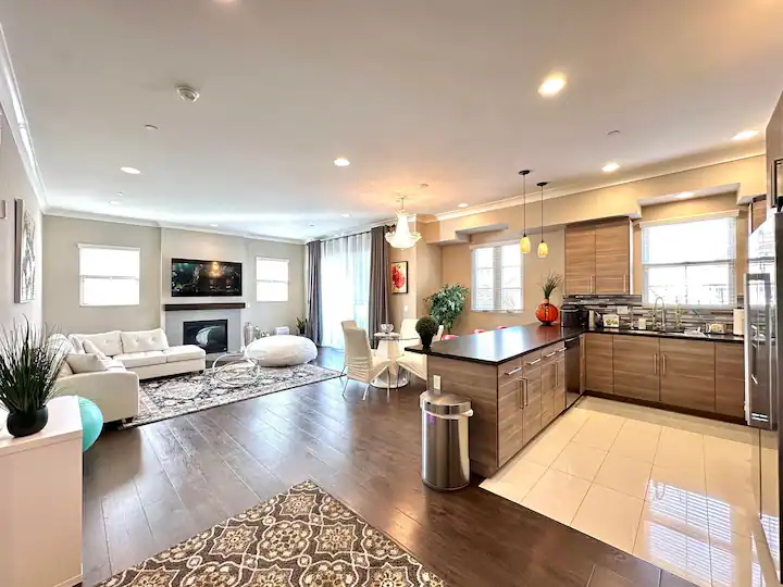Spacious & Sophisticated 3BD/2.5BA Ground Floor Condo Rent the Entire ...