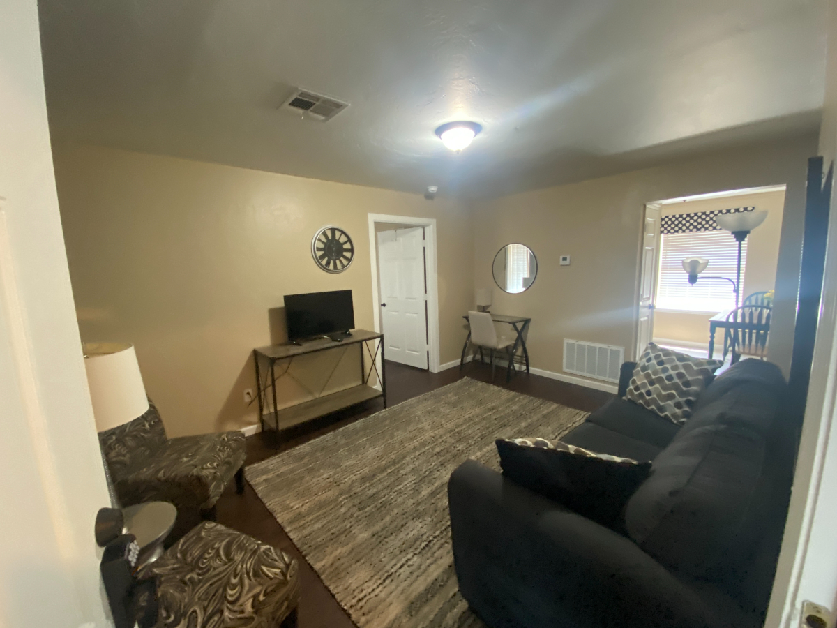 Newly updated furnished apartment in great location near Downtown OKC ...