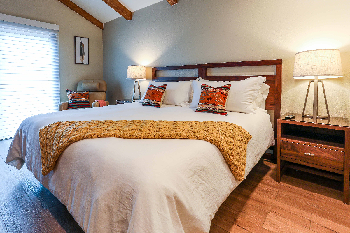 Private Room 1 with Private Entrance
